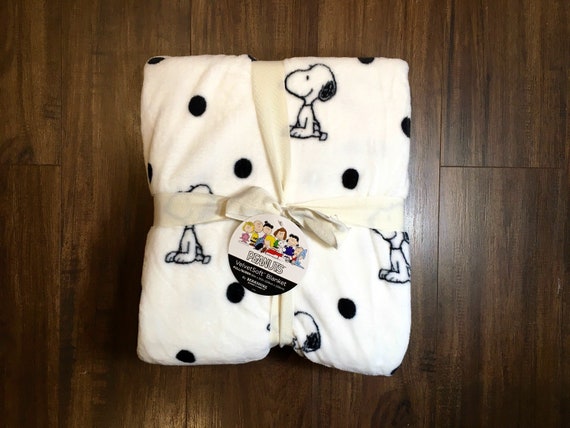 Snoopy Polka Dot Blanket LIMITED EDITION - Etsy