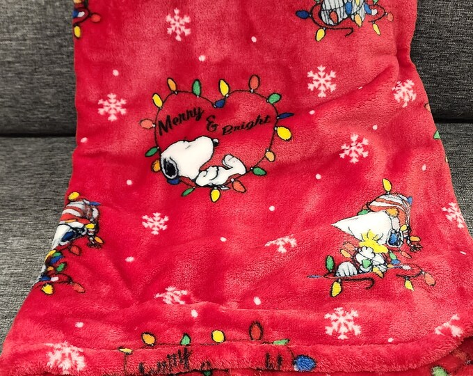 Snoopy Snow Christmas Holiday Throw Blanket - Etsy