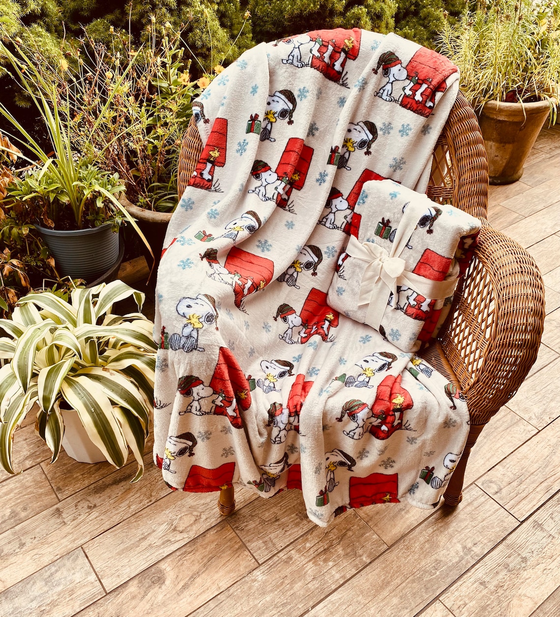 Peanuts Snoopy christmas Throw Collection - Etsy