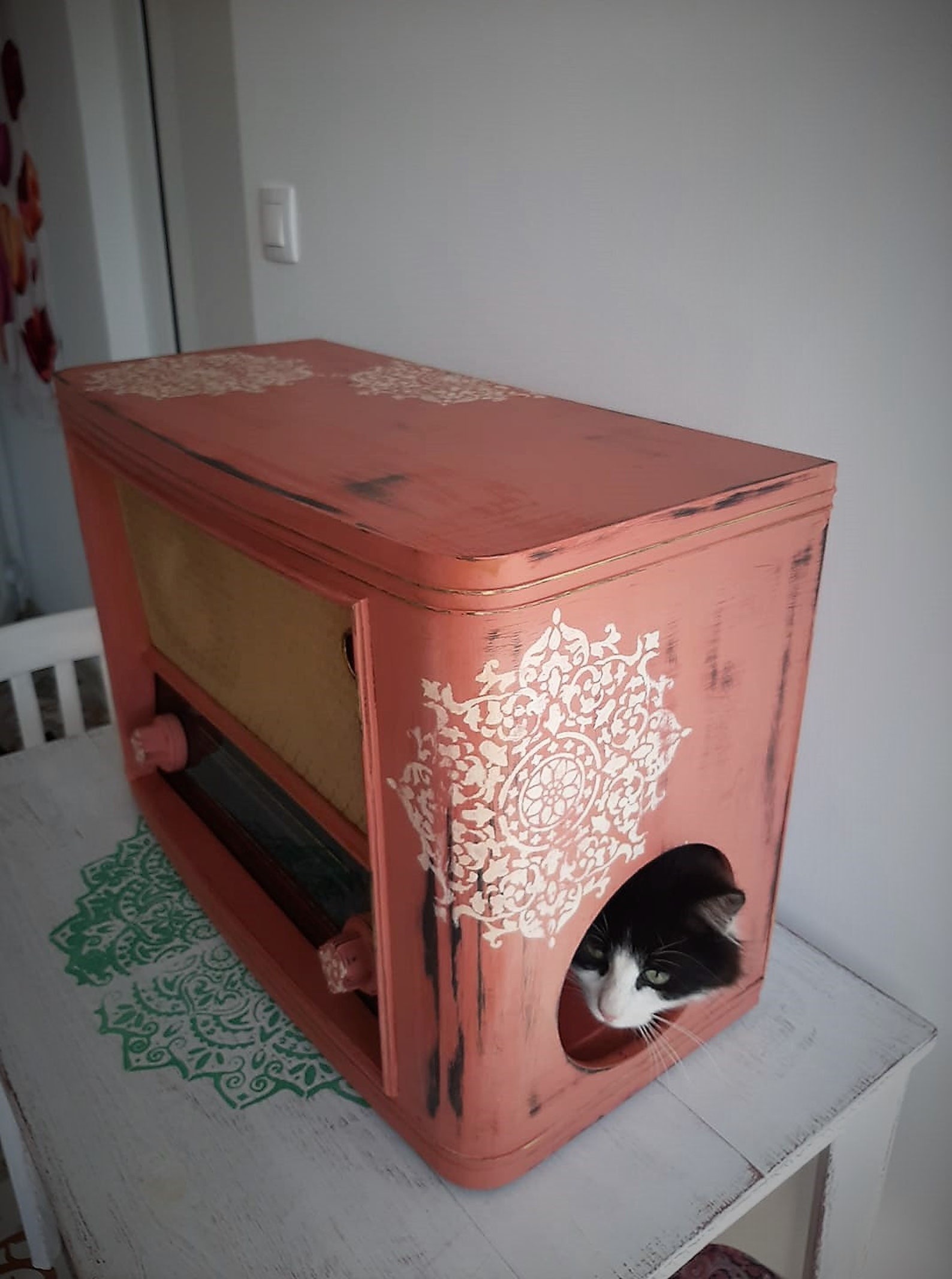 Pet Cat House, Pet House, Vintage Cat House, Pink Pet House, Home Decor ...