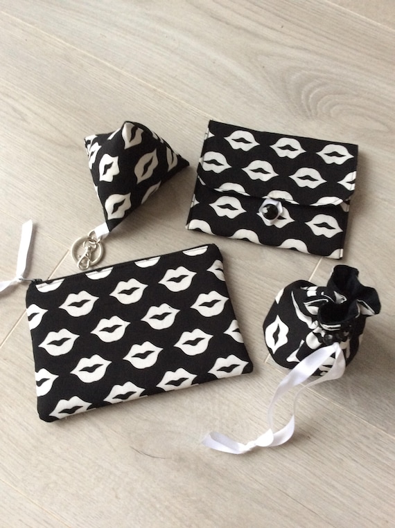 Kits kit set purse key ring fabric black and white | Etsy