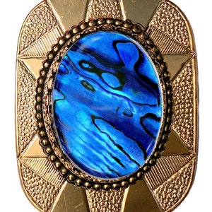 Real Authentic Shell Bolo Tie Complete With Cord and Presentation Box ...