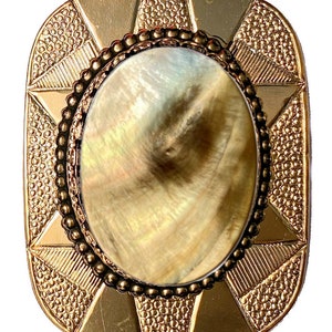 Real Authentic Shell Bolo Tie Complete With Cord and Presentation Box ...