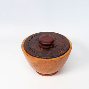 Elegant Handcrafted Red Oak Keepsake Box With Rich Balsamo Wood Lid ...