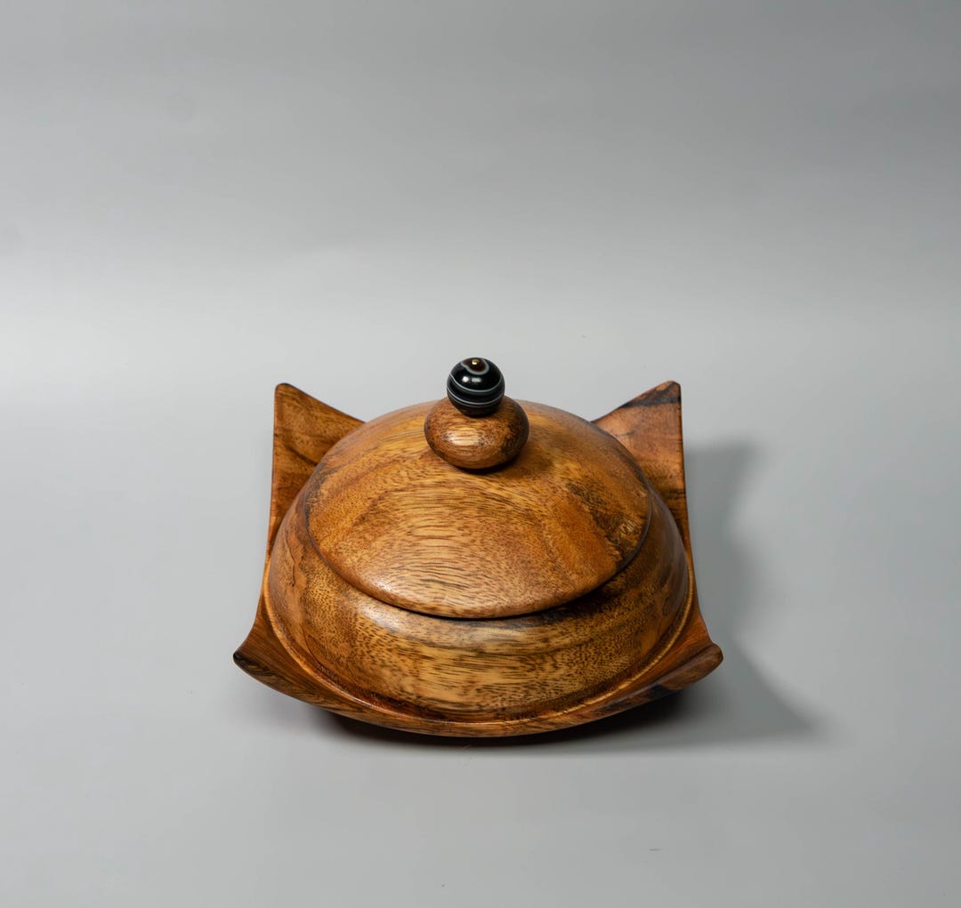 Artisan Mango Wood Keepsake Box - Hand-turned Wooden Craft, Unique ...