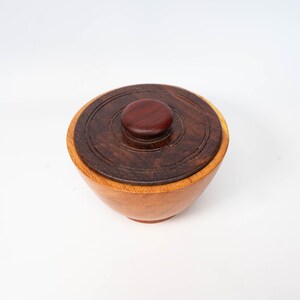 Elegant Handcrafted Red Oak Keepsake Box With Rich Balsamo Wood Lid ...