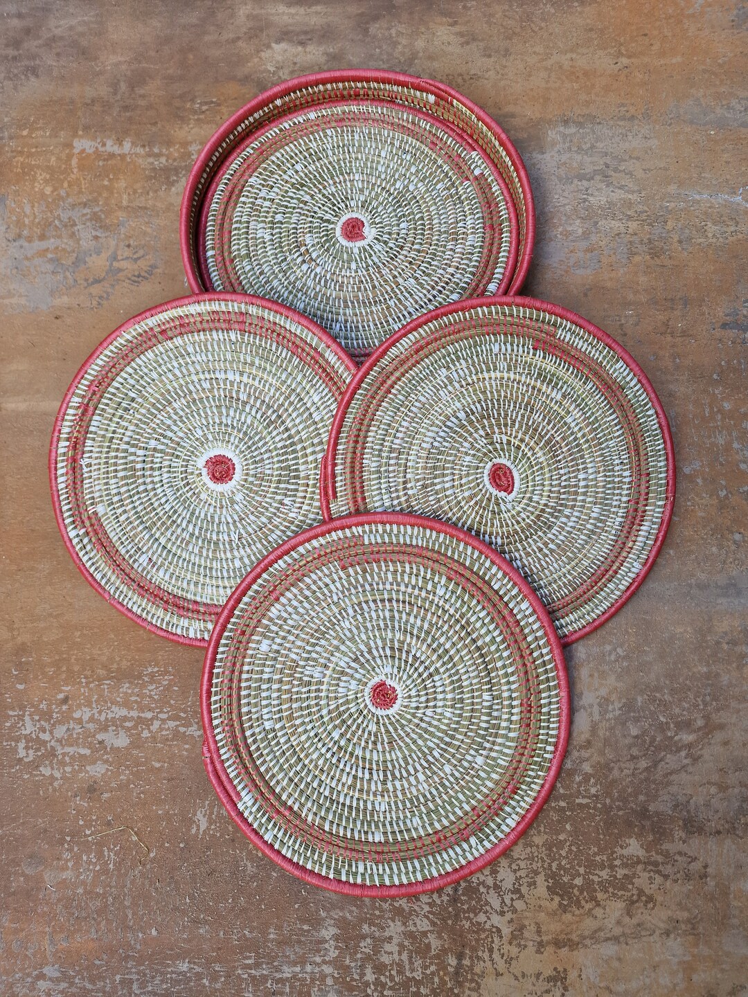 11 27.9cm Width Rwandan Sweetgrass Set of 6 Placemats With Holder ...