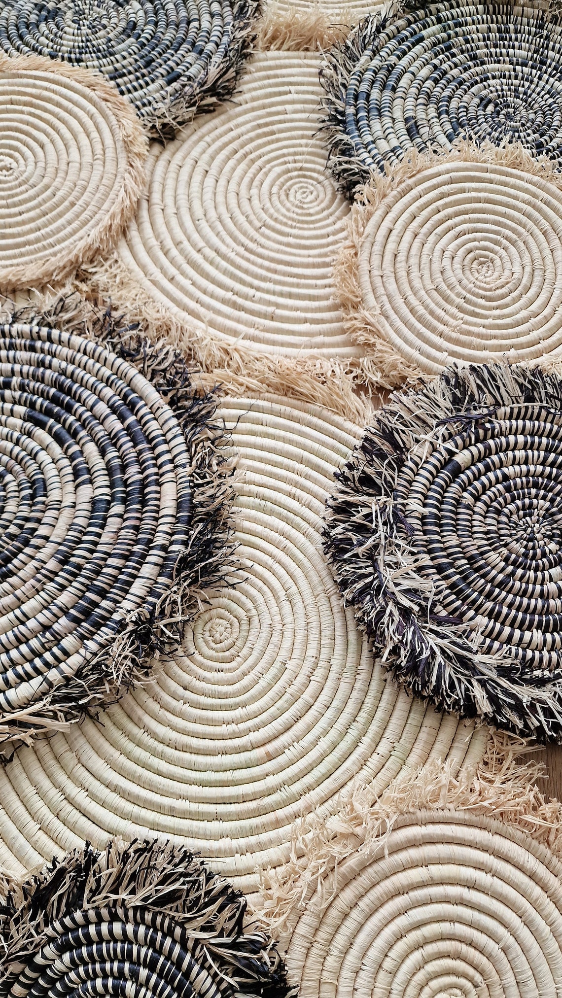 MKEKA: Raffia Fringe Placemats / Wall Decor - Etsy