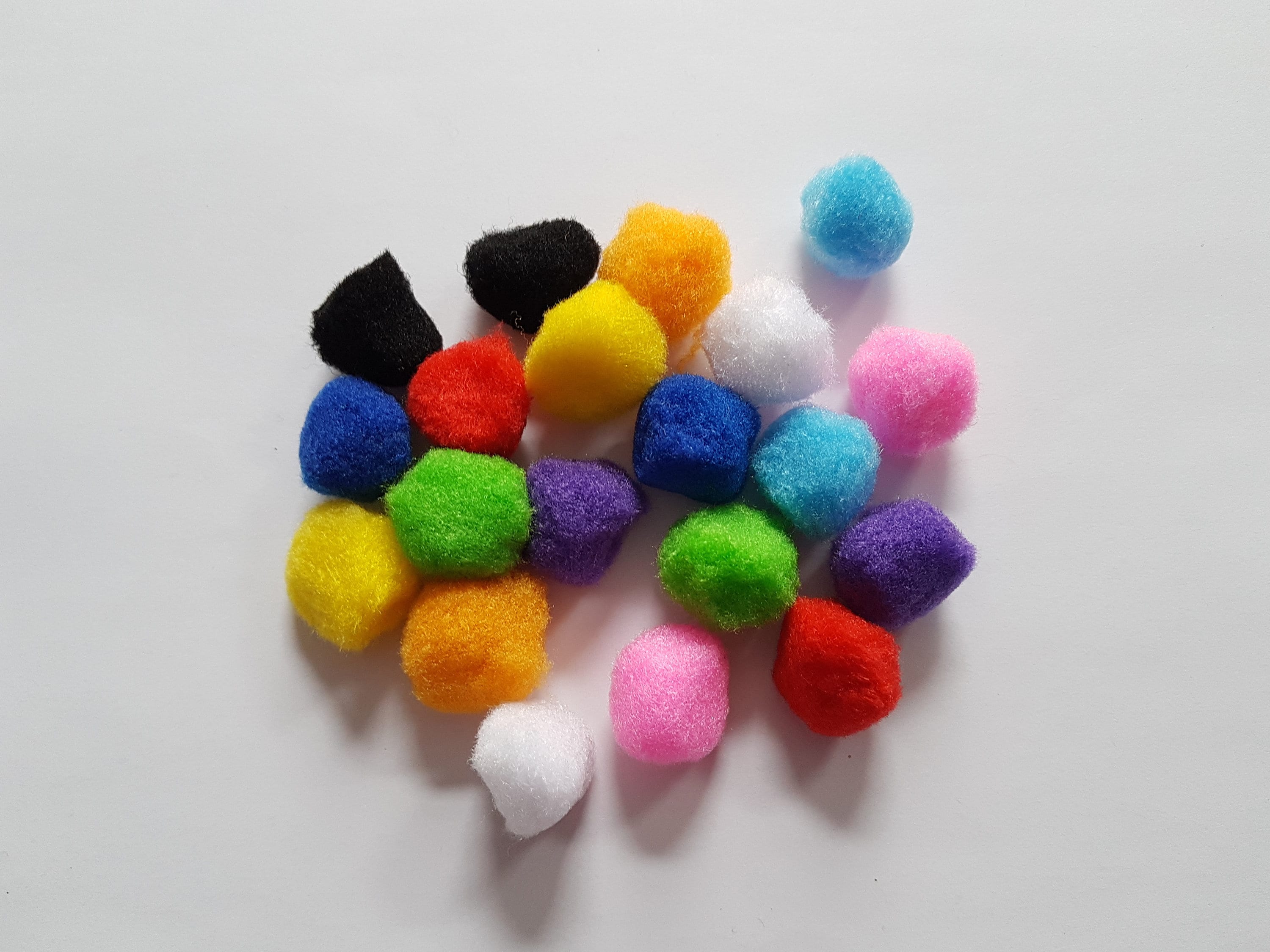 25mm Pompoms Pompoms Wool pompoms Craft pompoms Coloured | Etsy