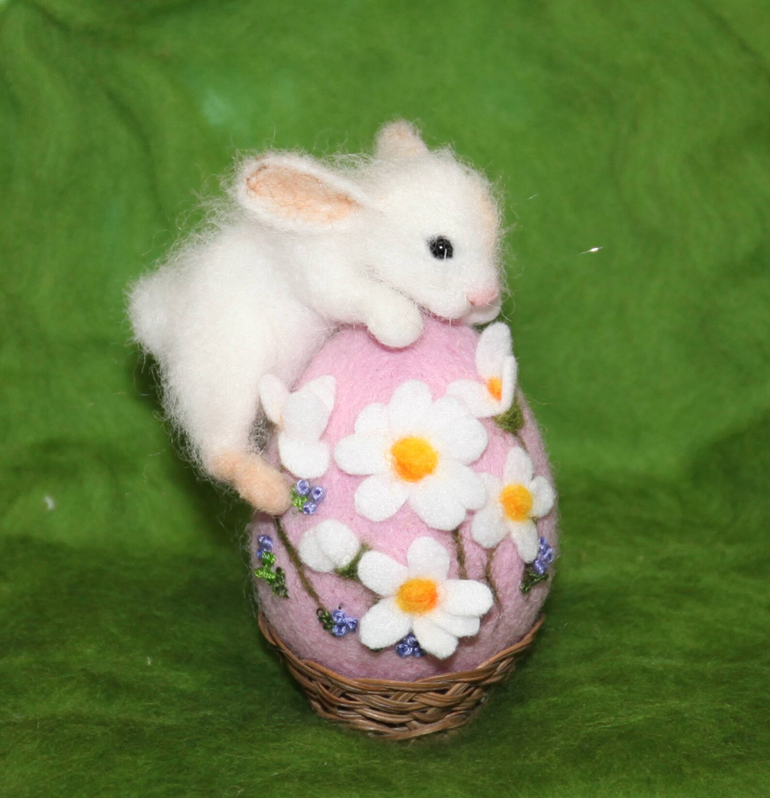 Needle Felted/ Miniature Sculpture/ Hare/ Bunny on Egg/ - Etsy