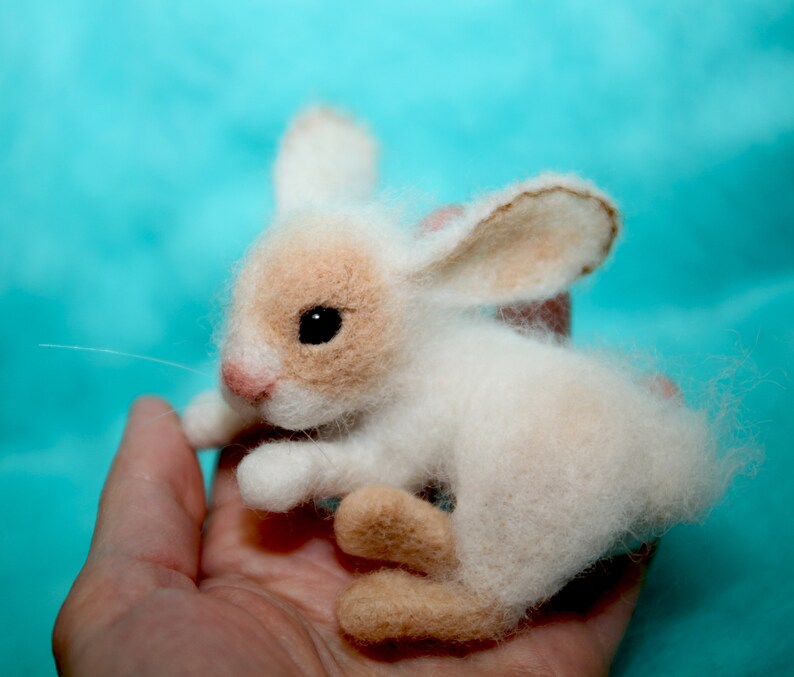 Needle felted/ miniature sculpture / rabbit/ bunny / hare | Etsy
