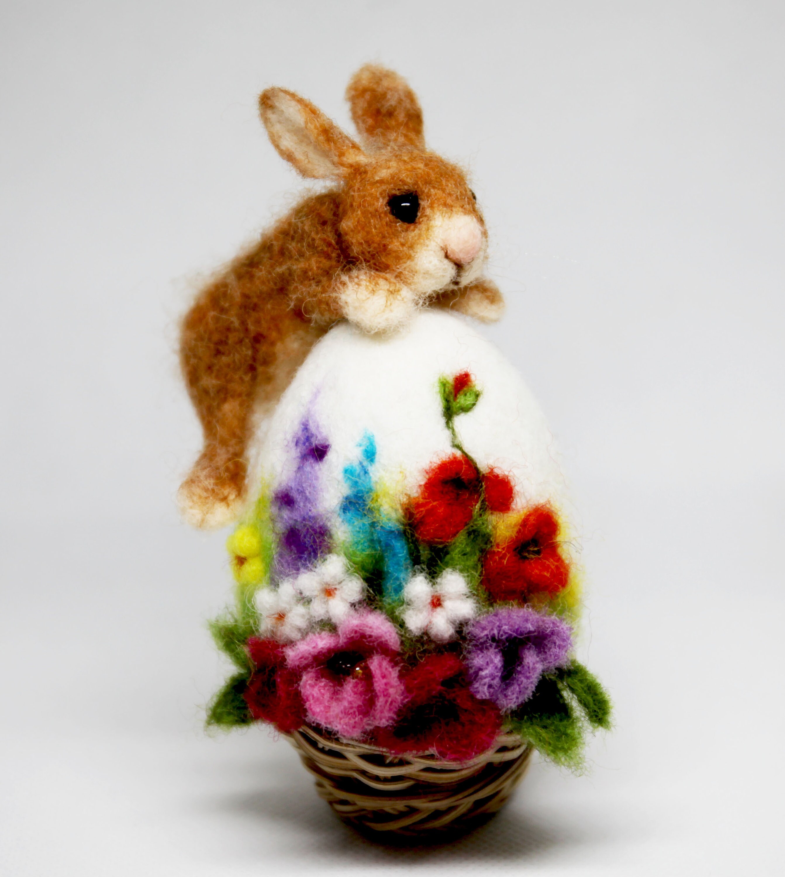Needle Felted / Easter Decor/ Rabbit/bunny/hare/easter Egg/ - Etsy