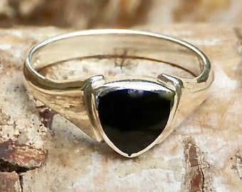Sterling Silver Whitby Jet Four Petal Round Ring - Etsy