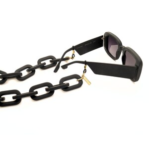 Black Chunky Sun Glasses Chain for Women With Squared Acetate Links ...