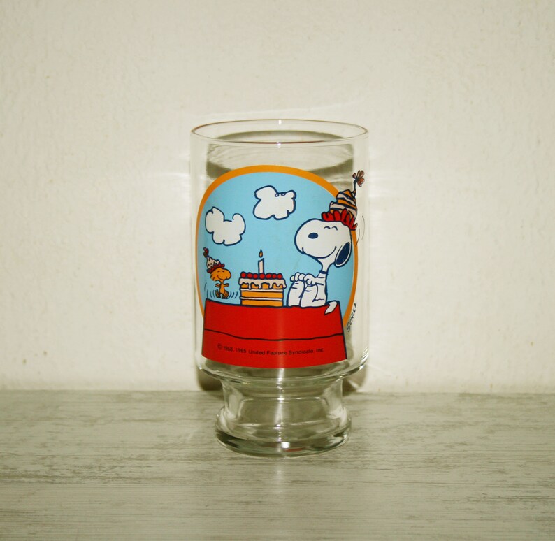 RARE HAPPY BIRTHDAY, Snoopy Vase Glass, Snoopy Peanuts 30oz Vintage 80s ...