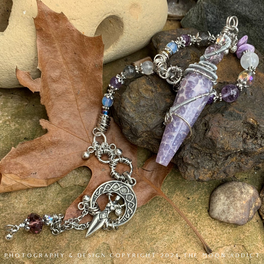 Grape Agate Pendulum/moon Goddess Pendulum/full Moon Energy/tranquility ...