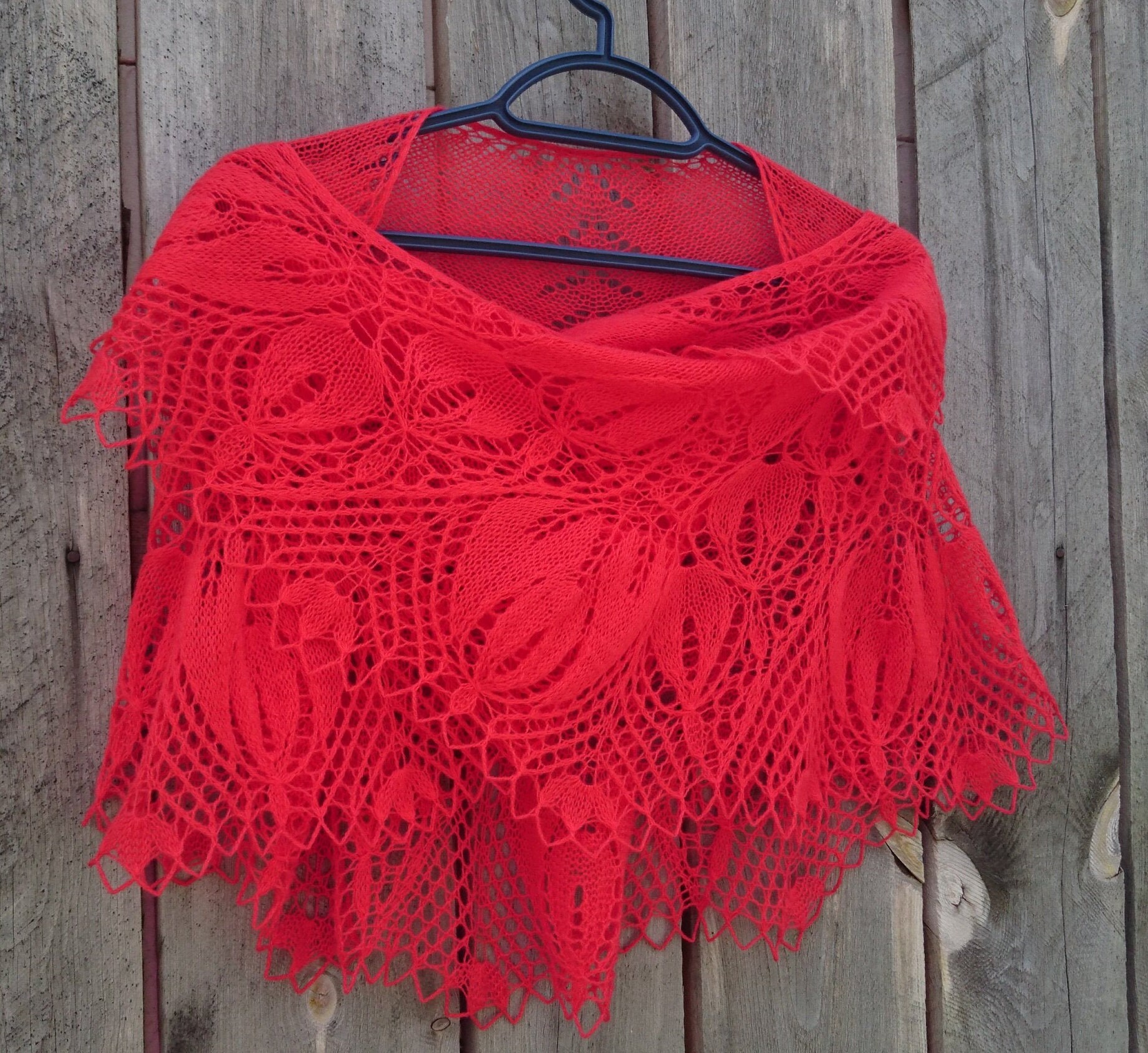 Red Wool Lace Shawl, Beautiful Border Semi-circular Shawl, Knitted ...