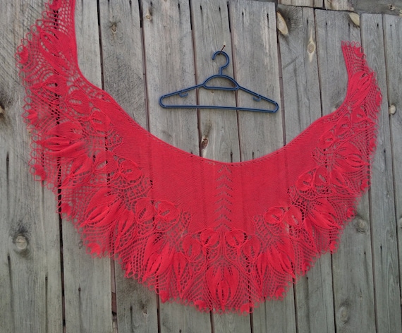 Red Wool Lace Shawl Beautiful Border Semi-circular Shawl | Etsy