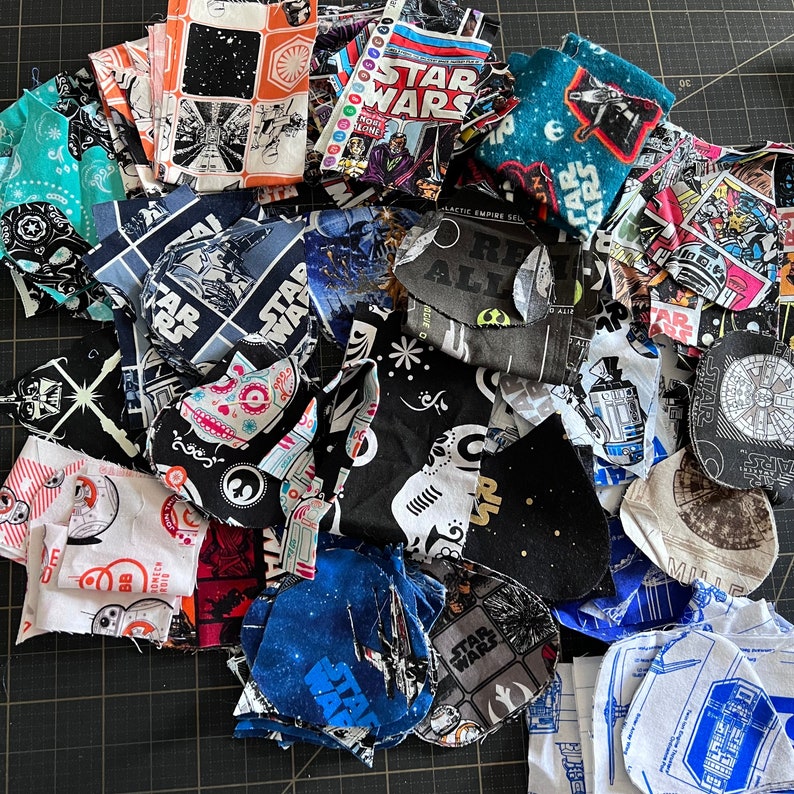 Star Wars Fabric Scrap Bundle No. 3 - 12 Oz. - Etsy