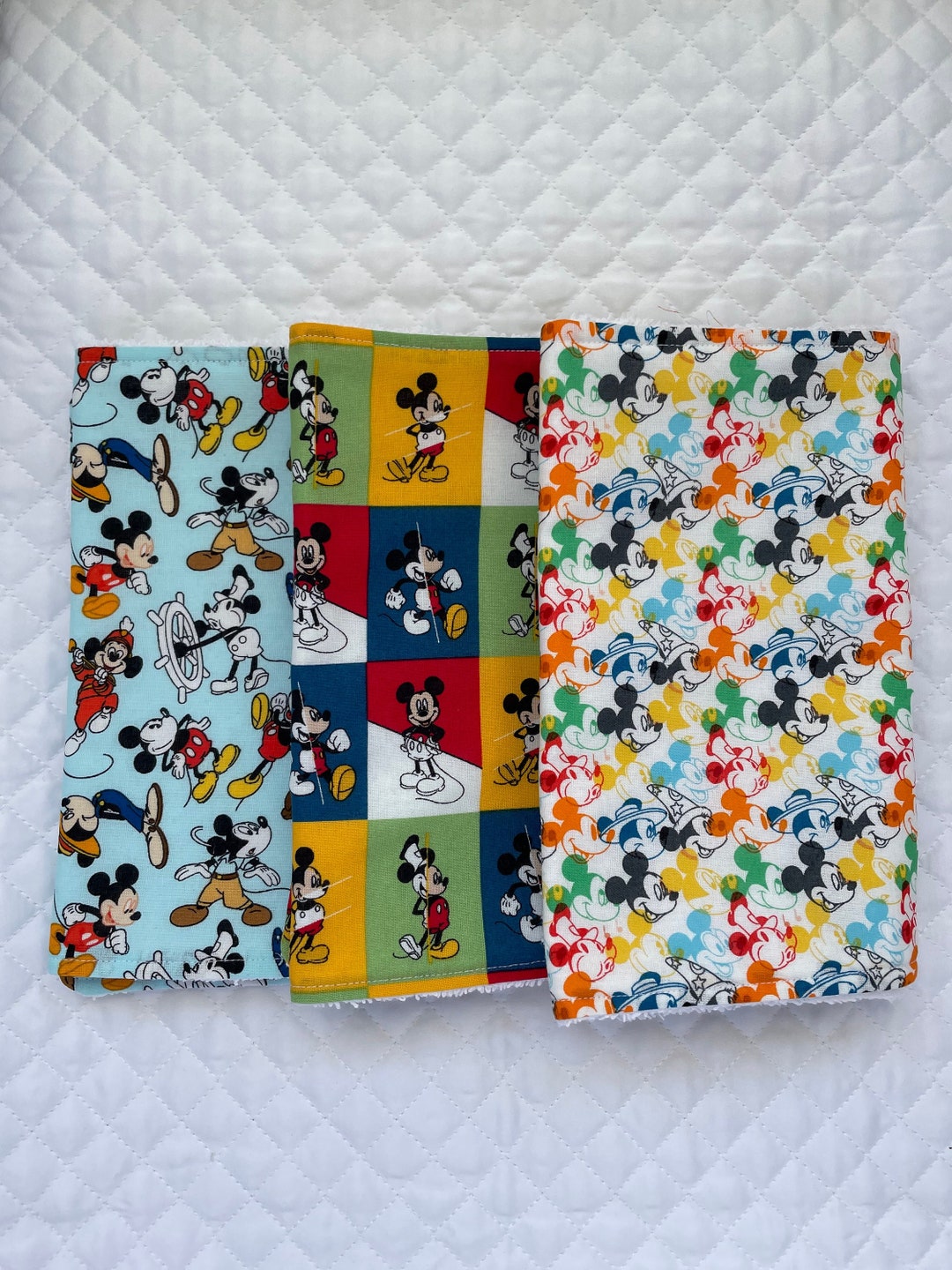 Mickey Mouse Baby Burp Cloths Set de 3 100% coton avant - Etsy France