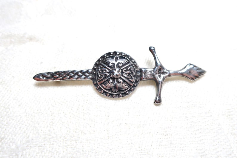 Vintage Scottish Traditional Silver Claymore Sword and Shield Kilt Pin ...