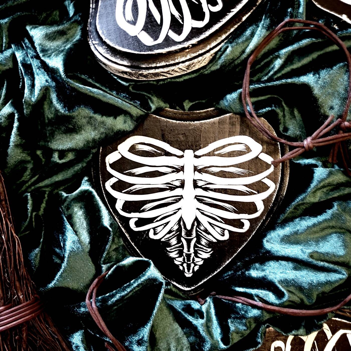 Rib Cage Heart Halloween Decor Romantic Goth Gothic Wall - Etsy