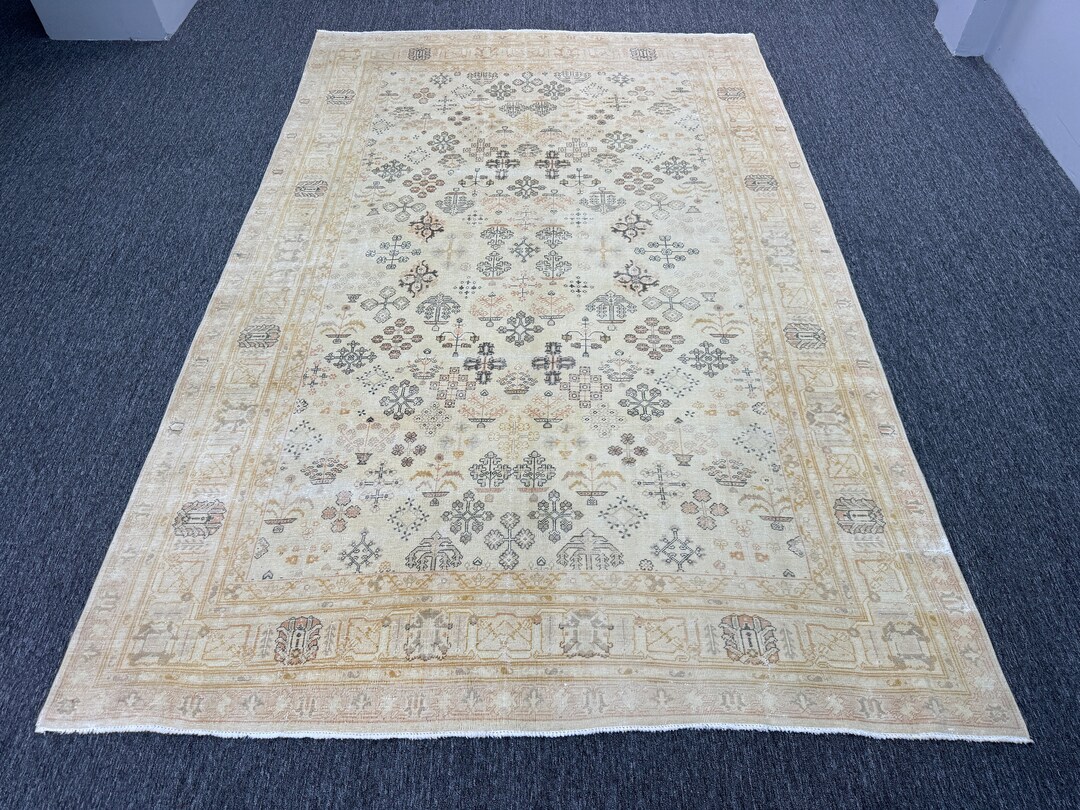 6'9x10'3feet,turkish Anatolian Vintage Rug,cream Color Background ...