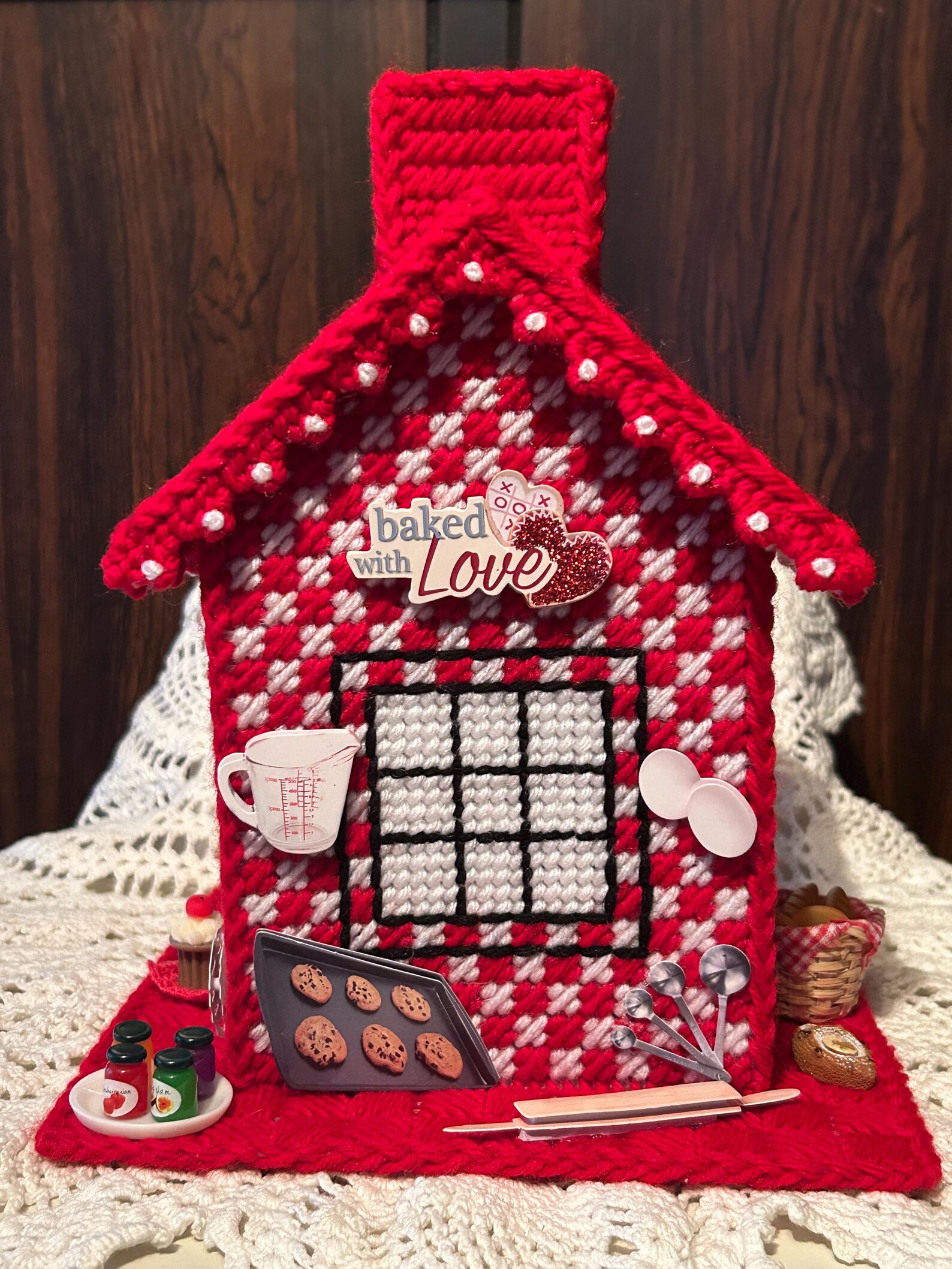 Kitchen / Retro Red New Handmade Plastic Canvas Tissue Box Cover Cube ...