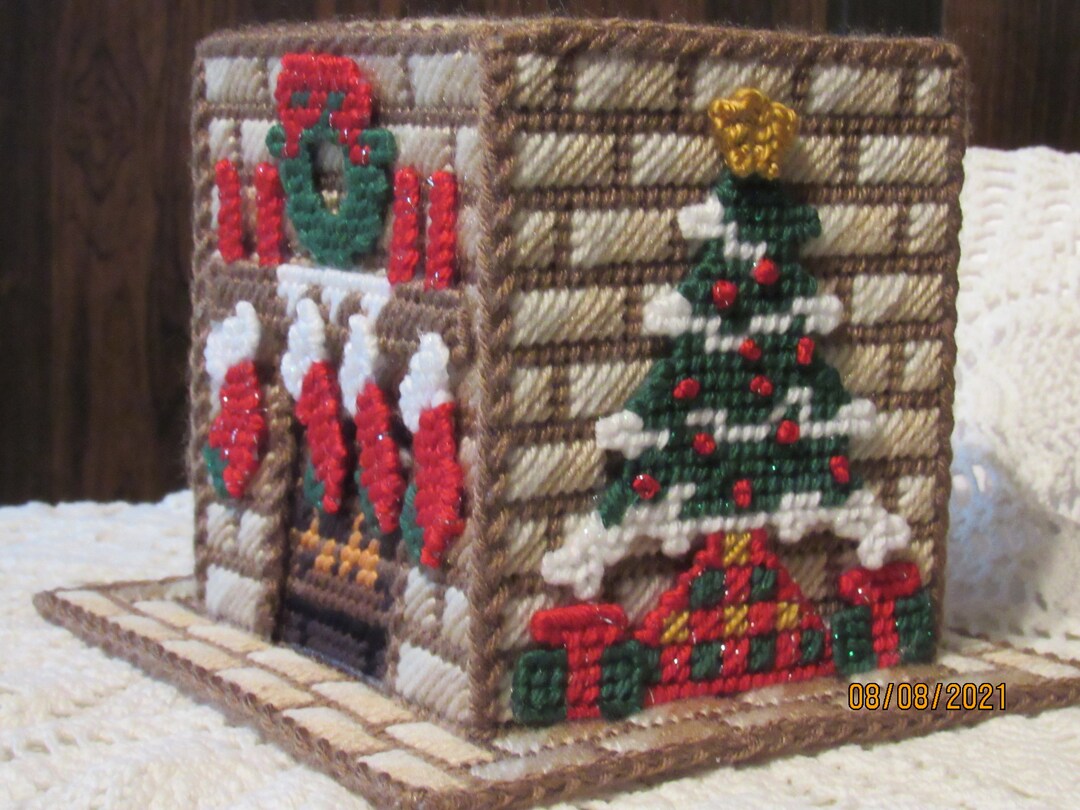 Christmas Fireplace / Tree New Handmade Plastic Canvas Tissue Box Cover ...