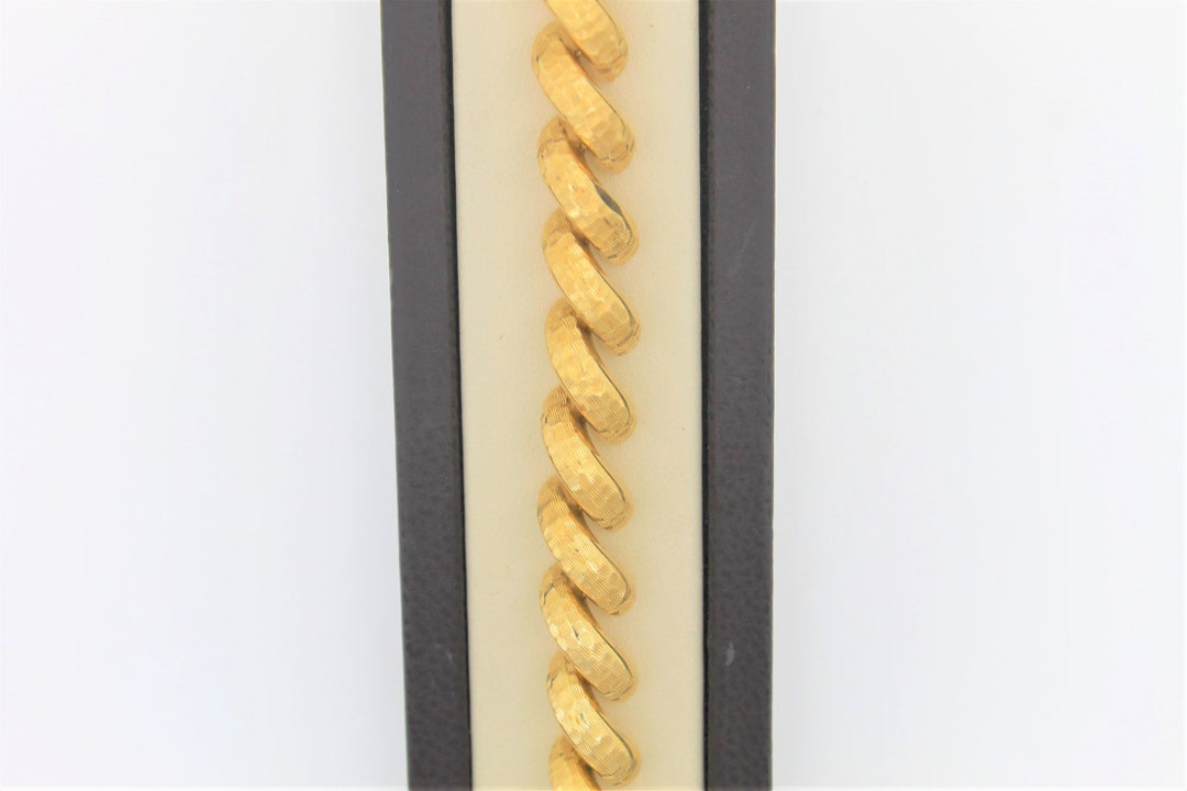 Designer ARR 14K Vintage 1970s Handmade Solid 14K Yellow Gold Hammer ...