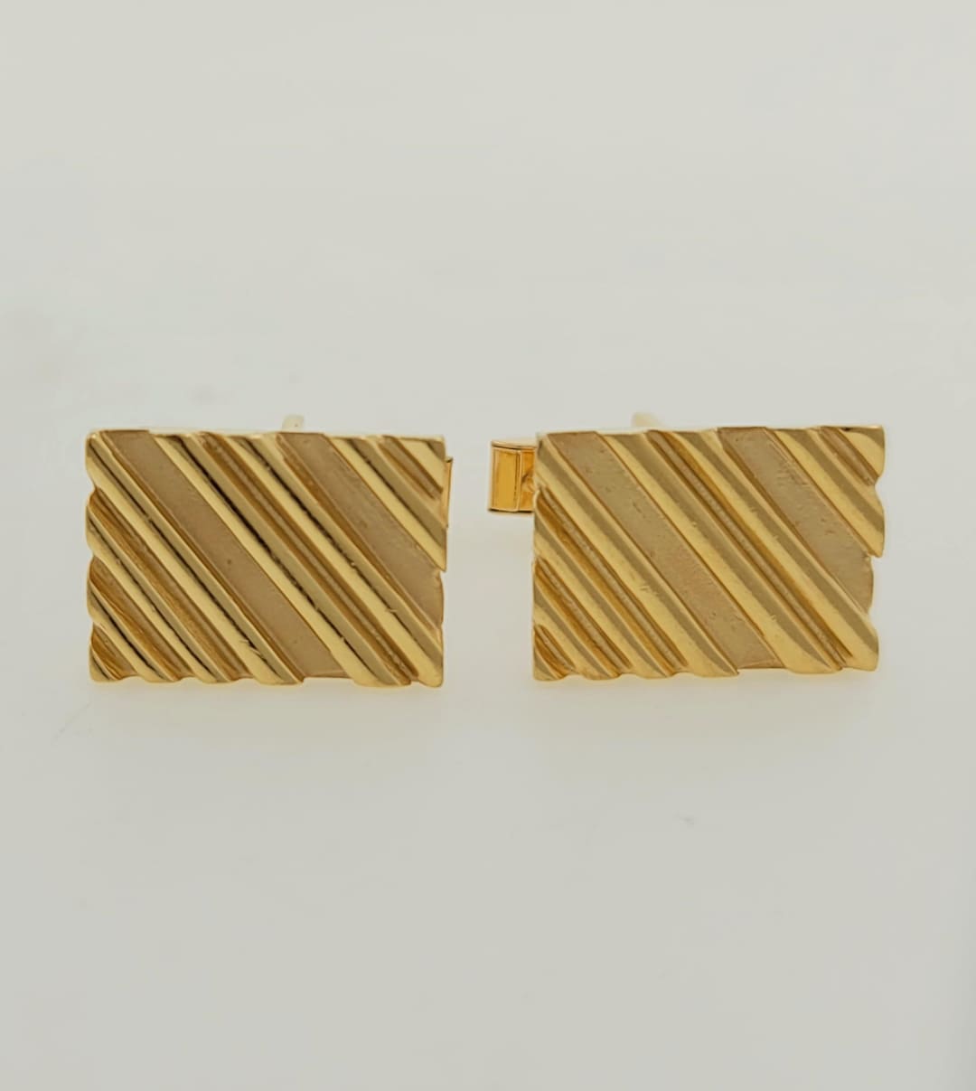 Gorgeous Vintage Classic 1960s Solid 14K Yellow Gold Striped Cuff Links ...