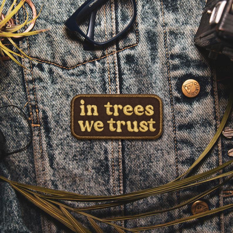 Tree Hugger Embroidered Patch – in Trees We Trust, Iron On/sew On - Etsy