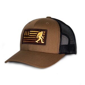 Squatch Trucker Hat - American Flag - Bigfoot - Pacific Northwest - USA ...