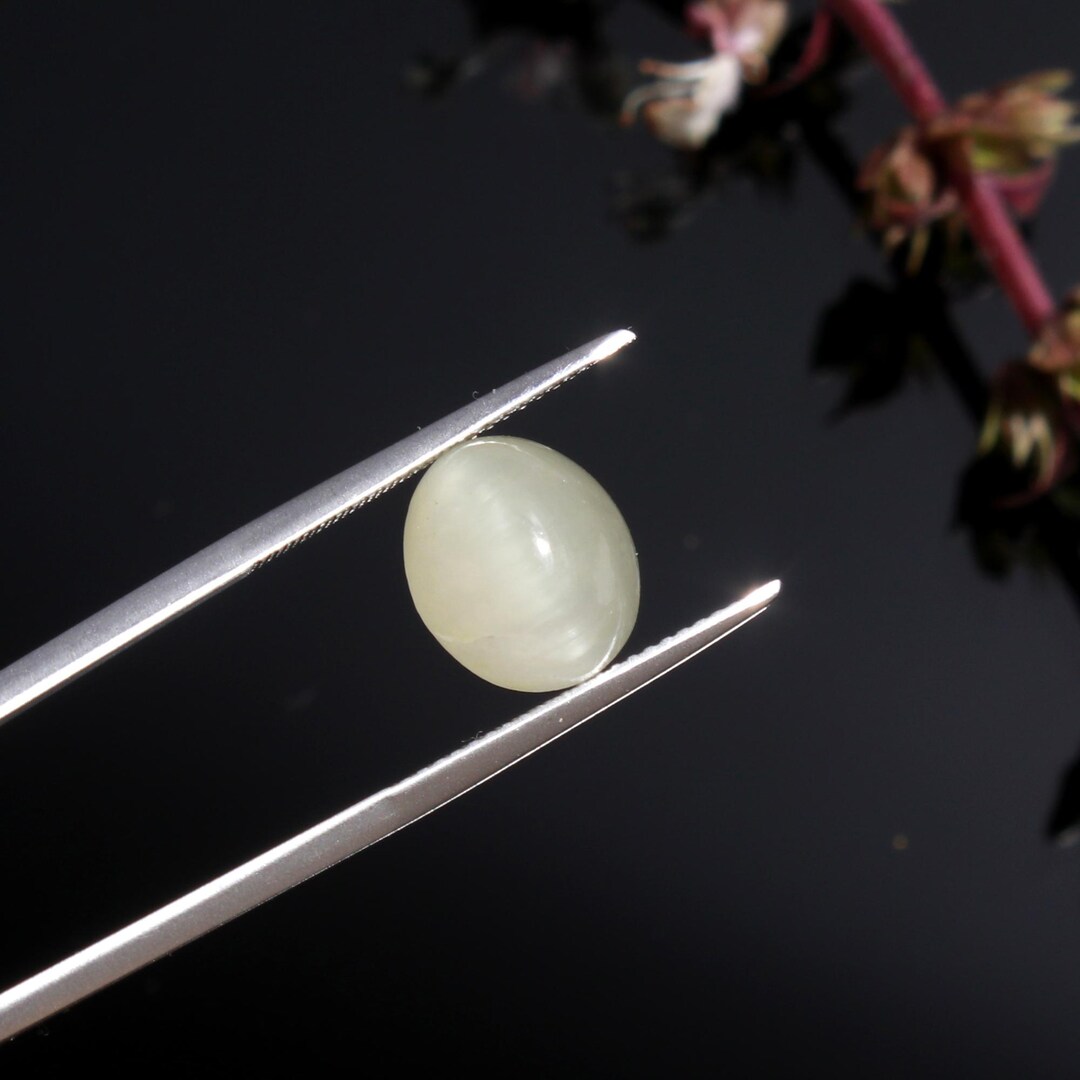Cats Eye Gemstone, Precious Chrysoberyl Certified Oval Shape Cats Eye ...