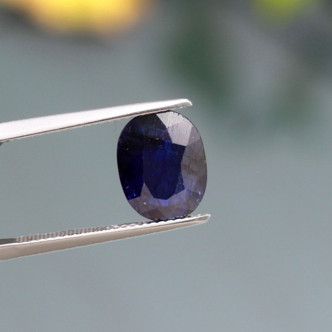 Blauer Saphir zertifizierter natürlicher Edelstein, Oval Form Edelstein ...