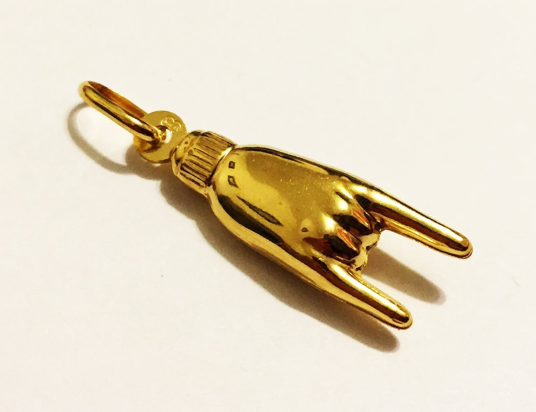 18k Yellow Gold Lucky Winner Sign Pendant(0.75" and 1.1"inch Length ...