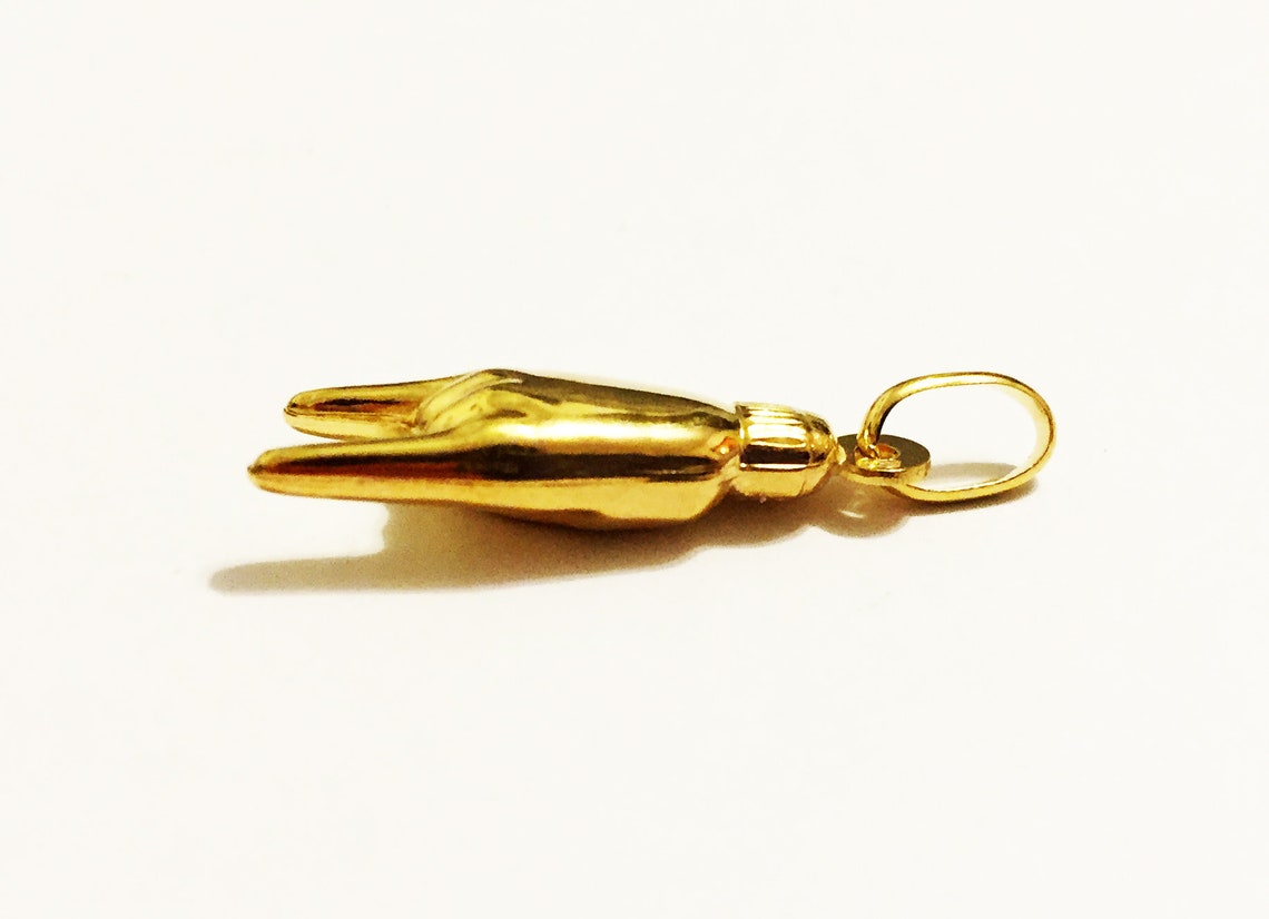 18k Yellow Gold Lucky Winner Sign Pendant(0.75" and 1.1"inch Length ...