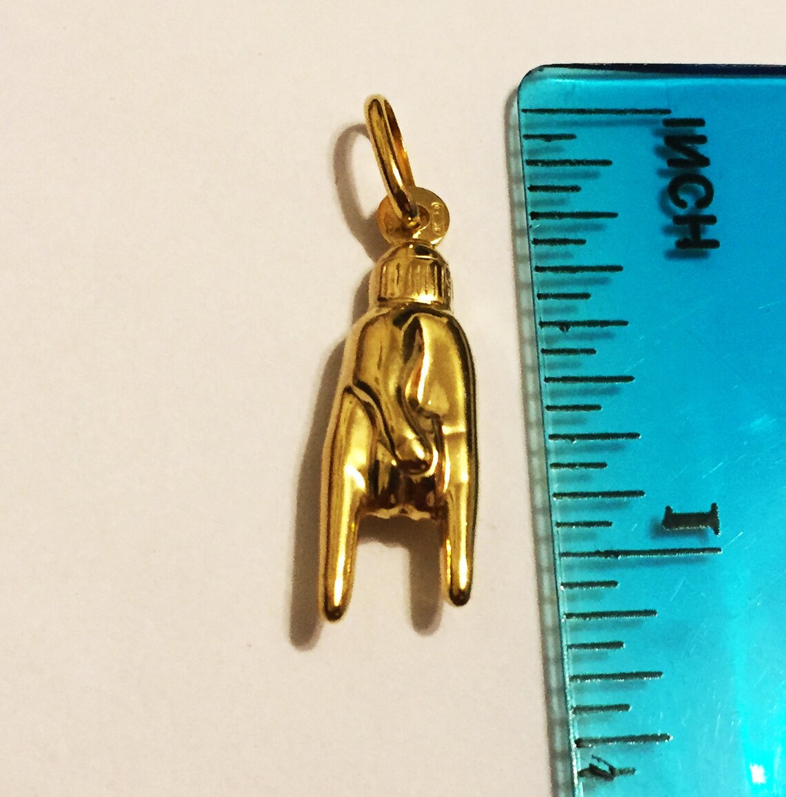18k Yellow Gold Lucky Winner Sign Pendant - Etsy