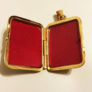 10k Solid Yellow Gold1inchfloral Italian Locket - Etsy