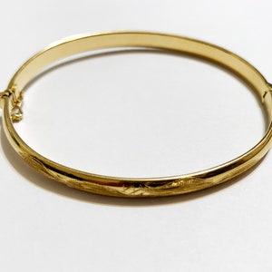 18k Solid Yellow Gold5mm Thickstackable Hinged Bangle/size 7inch ...