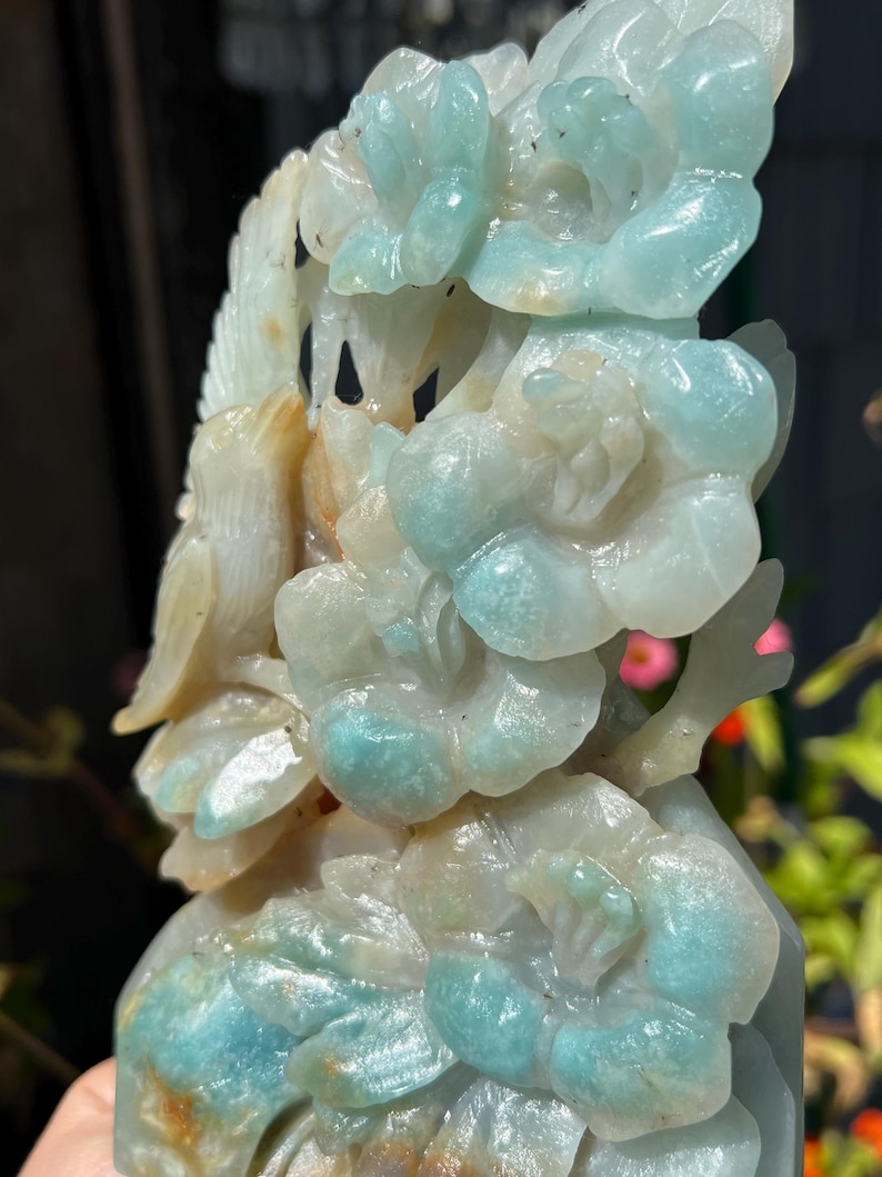 Caribbean Calcite Carving: Calcite Crystal Flowers With Bird Hand ...