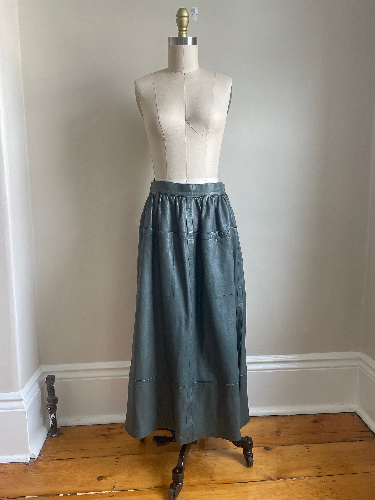 1980's Escada Green Leather Skirt - Etsy