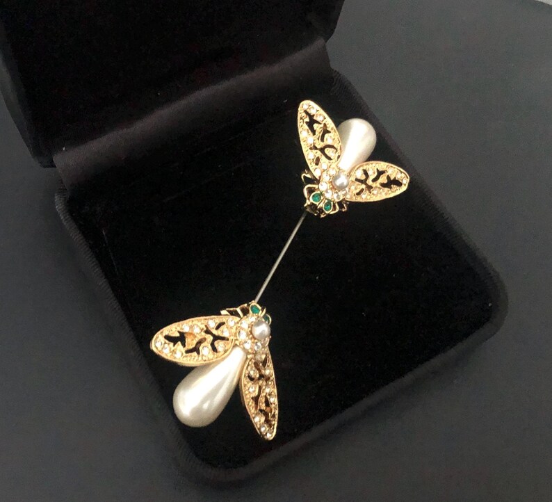 Rare Vintage Jabot Pin. Two Bees. Gold Tone Metal, Crystals and Faux ...