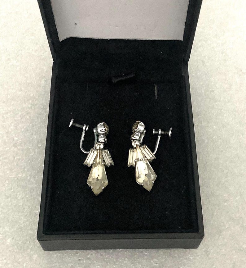 Rhinestone Screw Back Earrings. Art Deco Style. 1950s Vintage. Silver ...