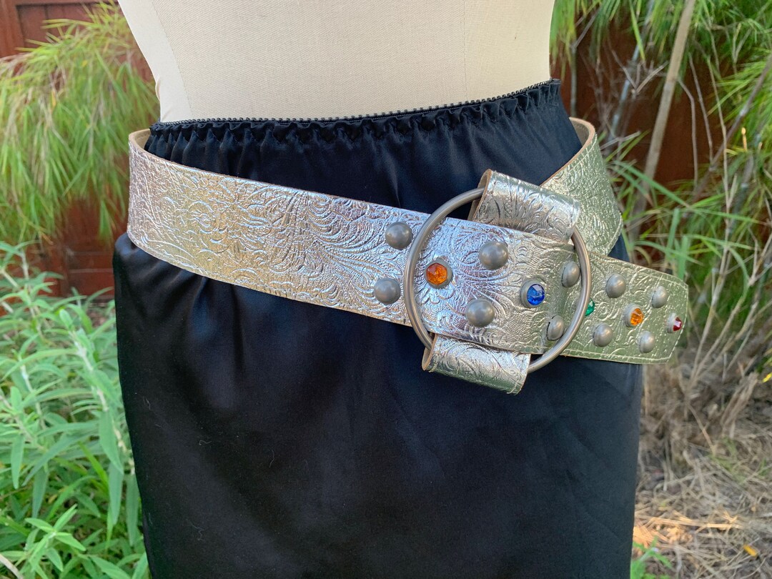 Vintage 80s Glam Silver Metallic Belt With a Round Buckle - Etsy