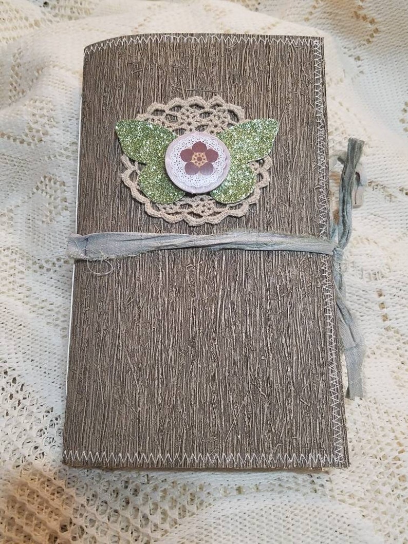 Butterfly on a Tree // Junk Journal // Diary - Etsy