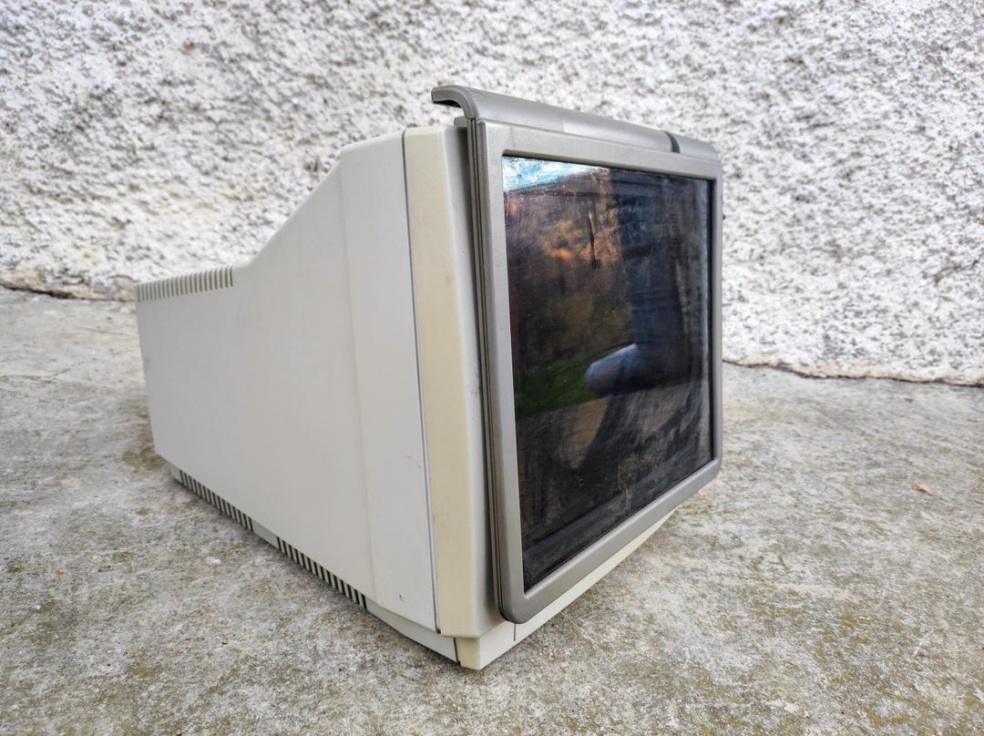 Vintage Computer Monitor/ Old Desktop Monitor/ Retro Computer Screen ...