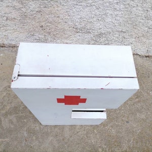 Vintage Ikea Medical Locker / Wall Metal First Aid Cabinet / Red Cross ...