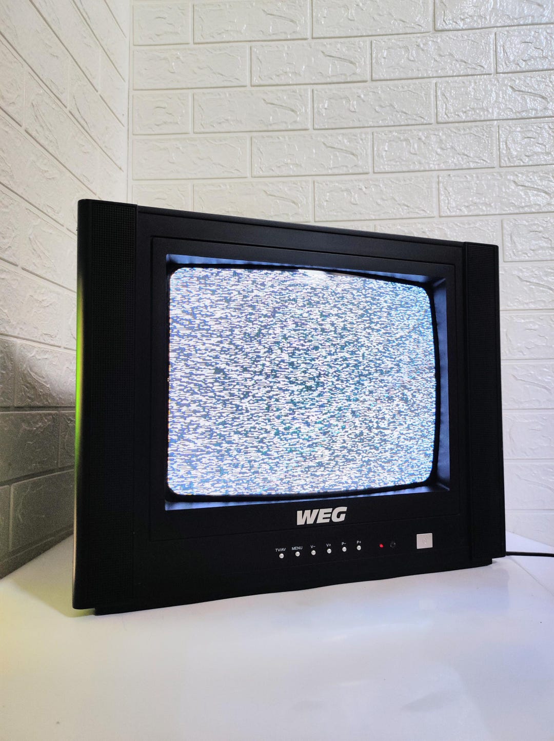 Vintage Portable TV Set /working Weg TV / Retro Television Set / Modern ...