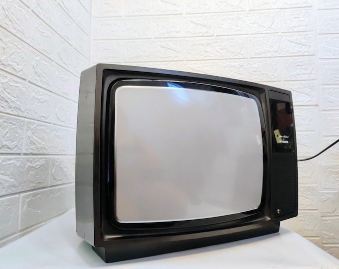 Retro Portable TV Fisher/ Black Plastic Tv/ Mid Century Colour Tv / Old ...
